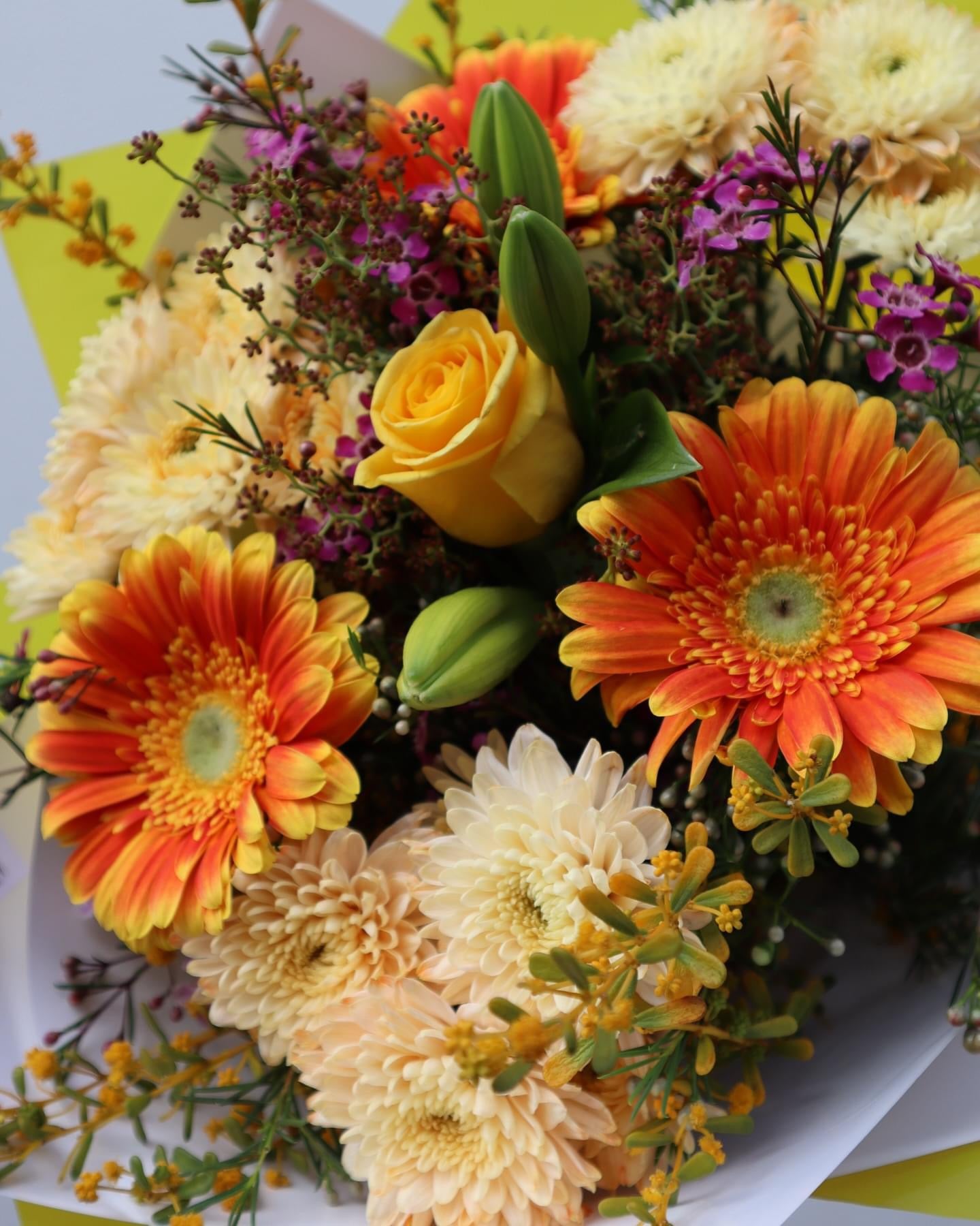 FRESH FLOWERS – FLICKR CANDLES